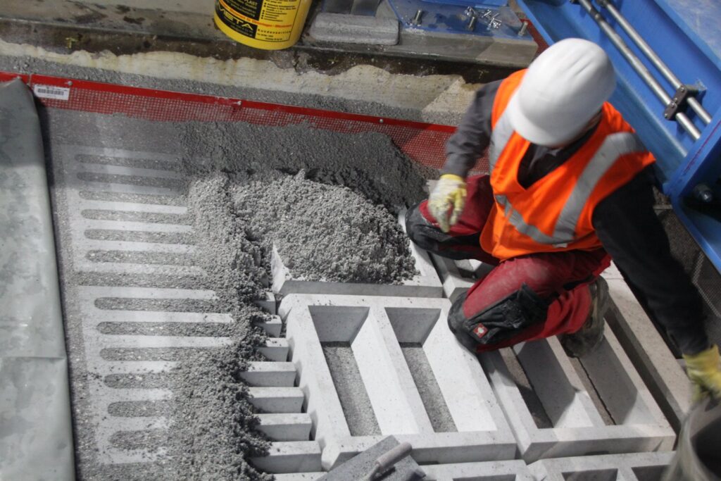 The classic Run-Out Pit for any furnace size and pit shape.